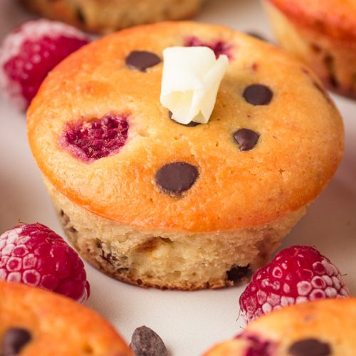 Keto Mixed Berry Crumble Pots - Beauty and the Foodie